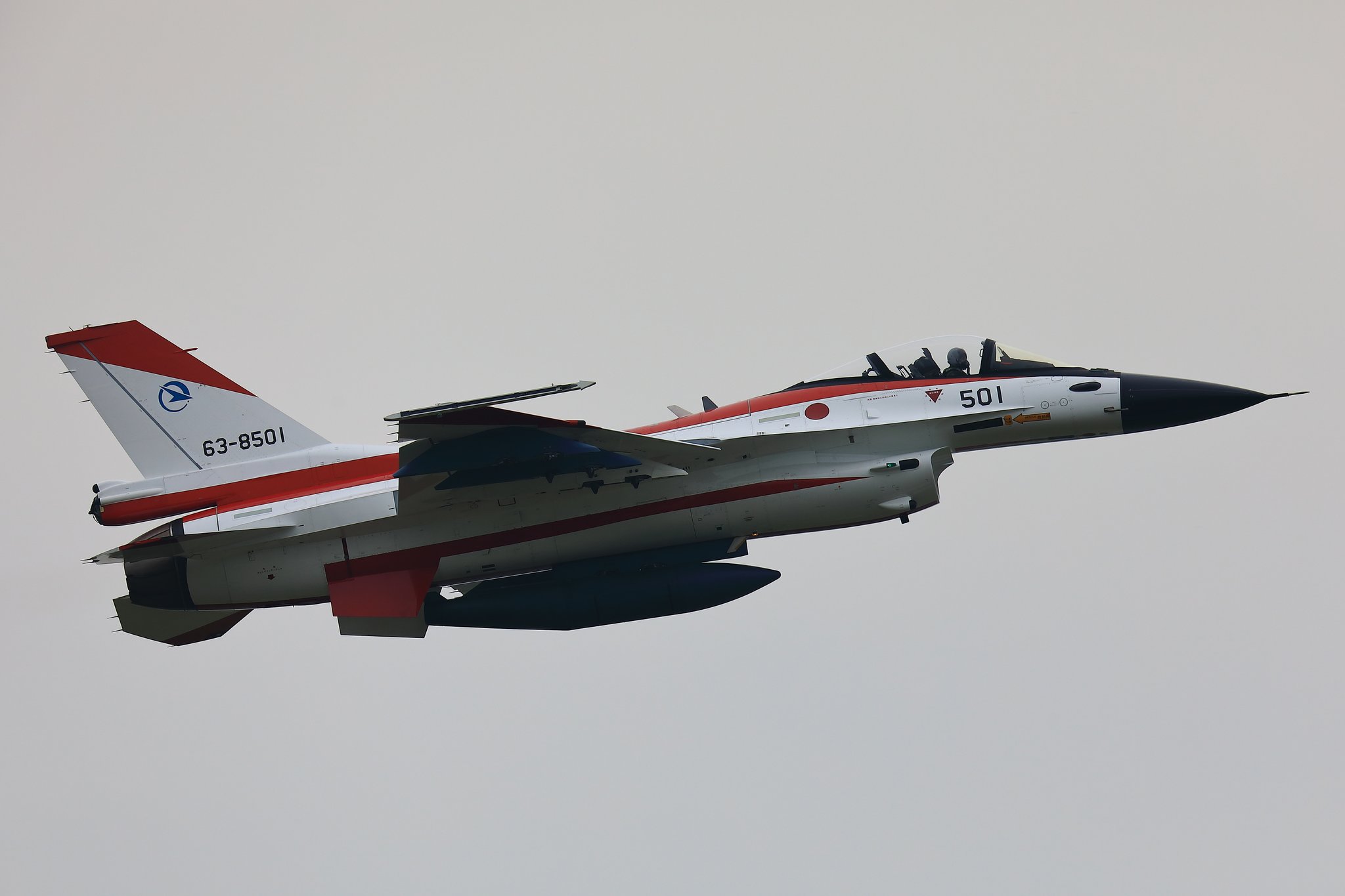 Naoki_O on Twitter: "2023/6/8 岐阜基地 2nd F-2A（501） F-2B（101） T-4（606） 最後に上がったT-4が601号機だったらパーフェクトだっ ...