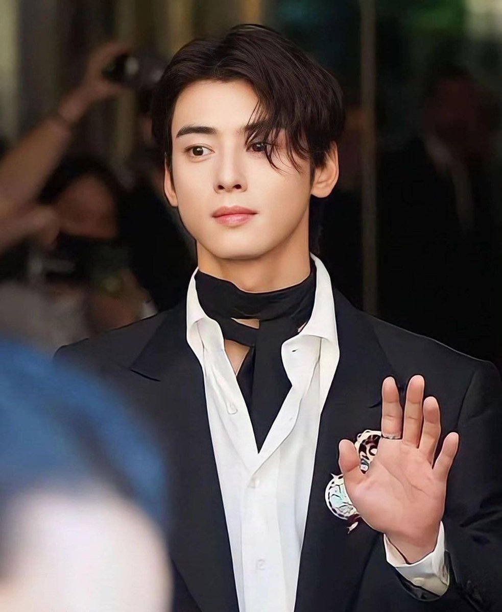 CHA EUNWOO INTERNATIONAL (Fan Account) on Twitter: "📍ELLE MEN HK IG post Face Genius Cha Eunwoo ...