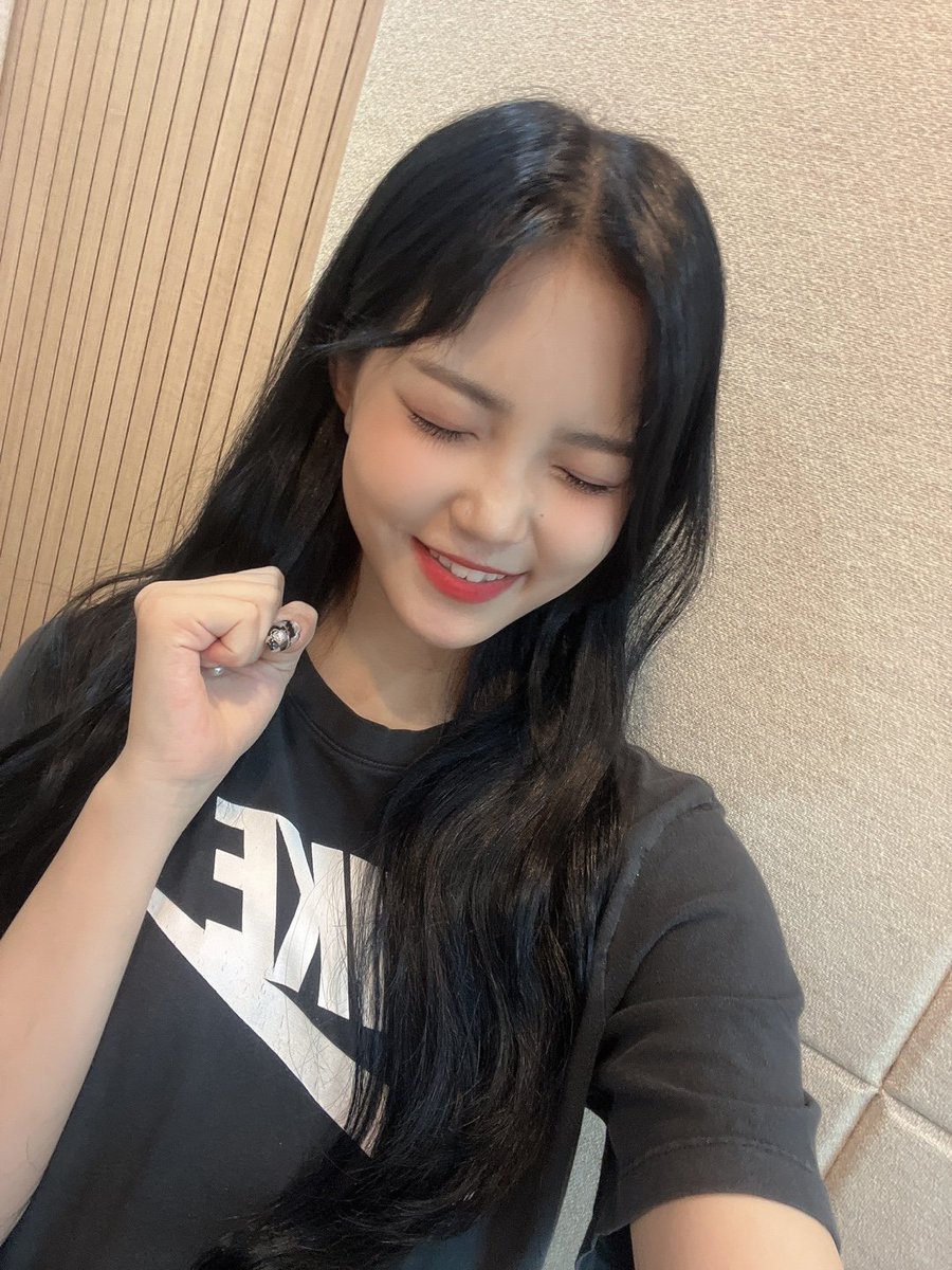 Lapillus On Twitter 곧 라필루스가 돌아온다ㅏ👍 😆 라피스 그동안 많이 기다려줘서 고마워 💖