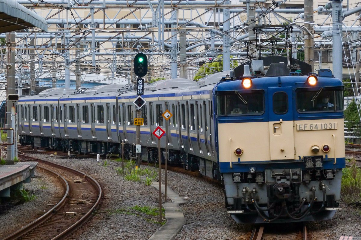 2nd-train 鉄道写真ニュースサイト on Twitter: "RT @obakyu_e: 6/8 EF64 1031+E235系1000番台横ｸﾗJ-24編成 新津配給輸送 配9645 ...