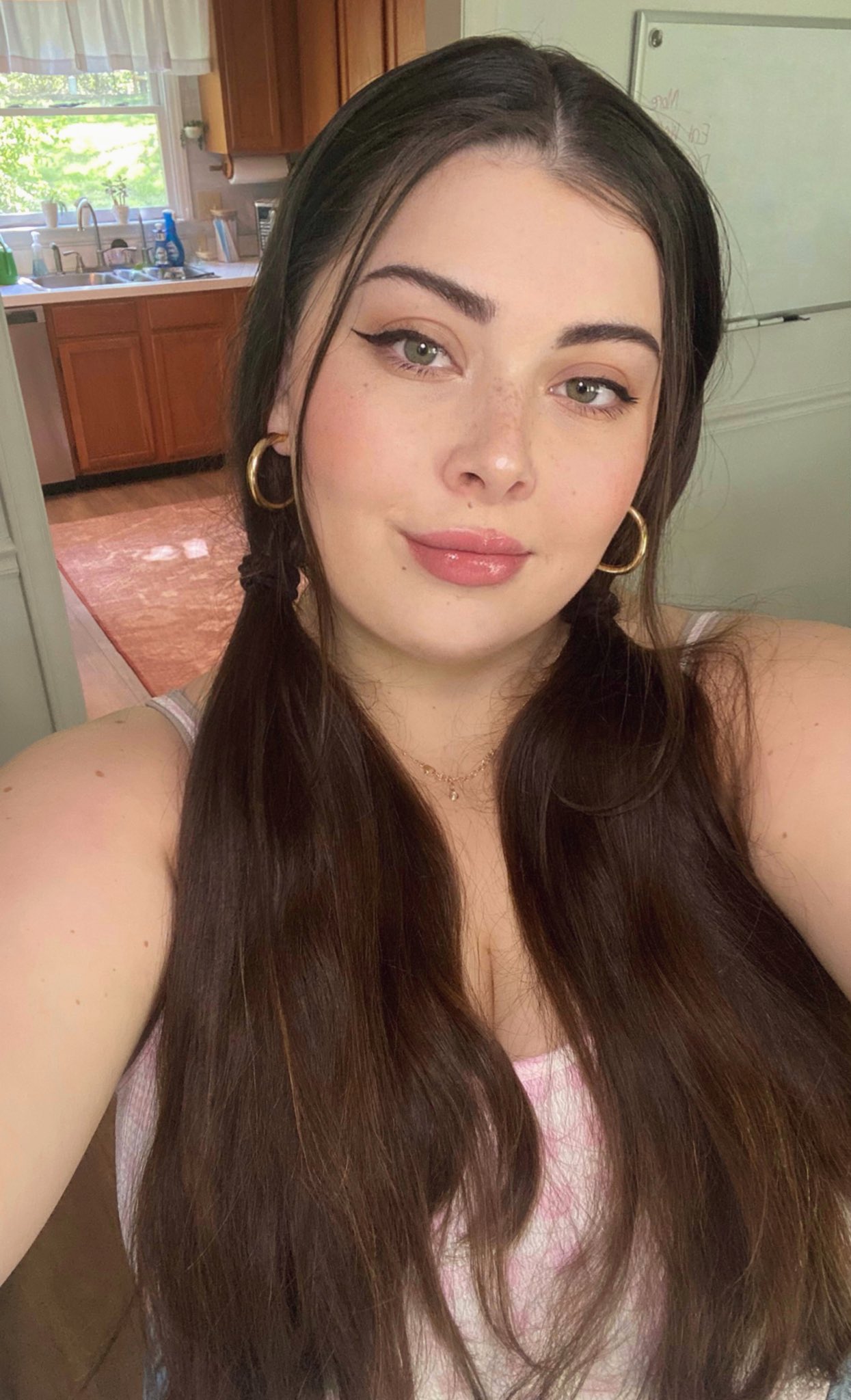 savannah bradley on Twitter: "it’s fräulein summer btw https://t.co/s0XTYjVZn3" / Twitter