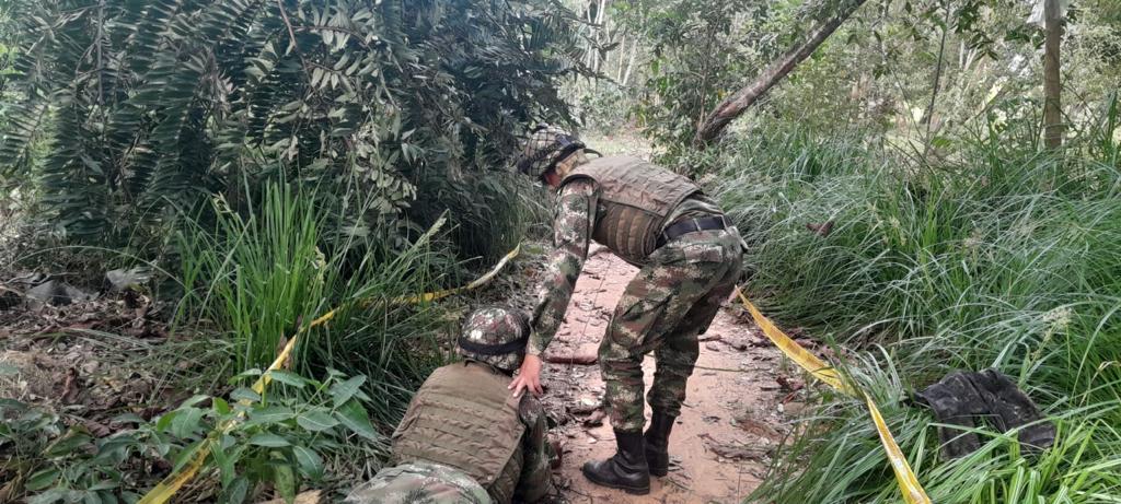 Fuerzas Militares de Colombia on Twitter: "Los equipos EXDE de nuestro @COL_EJERCITO a través de ...