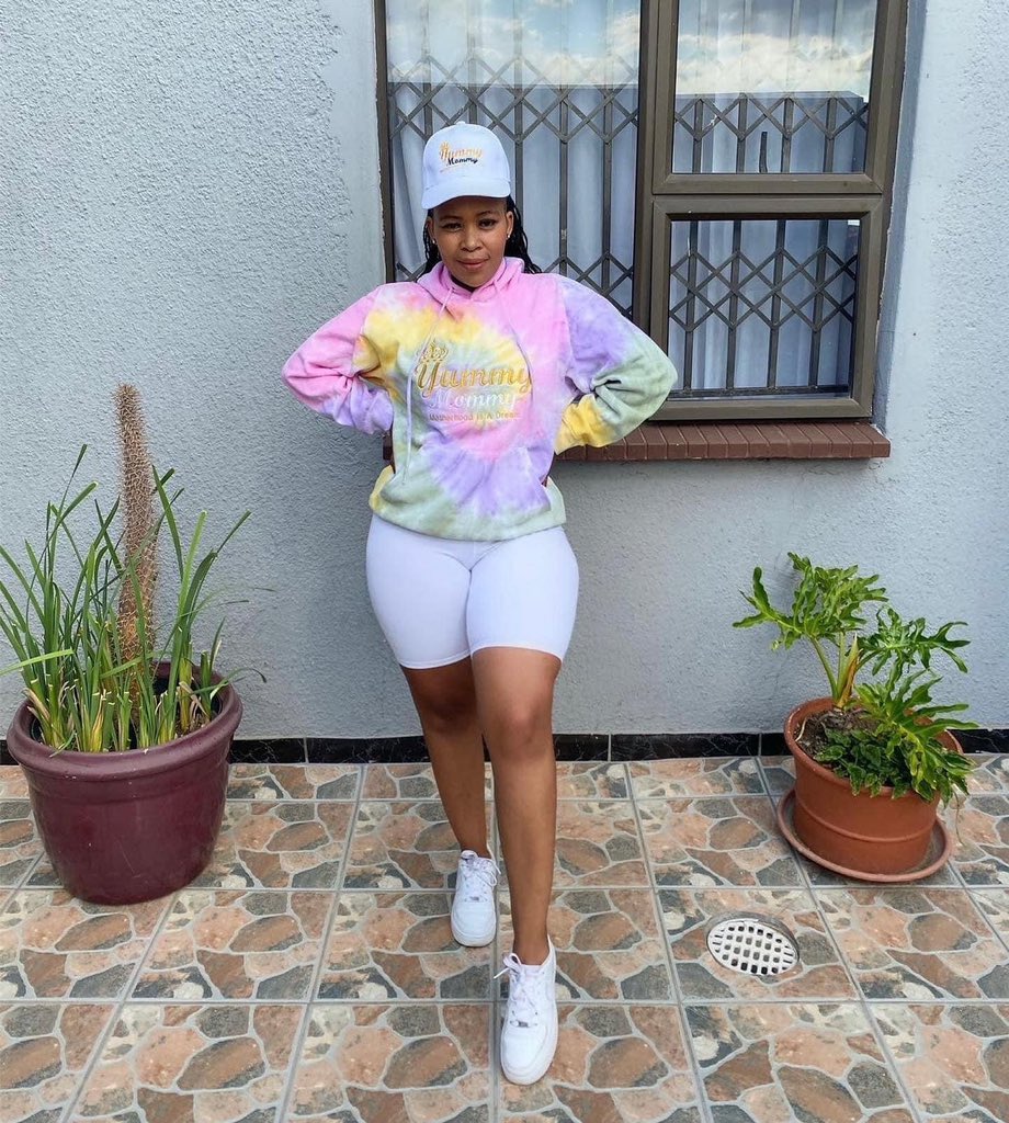 Dipuo Maloi on Twitter: "Yummy Mommy Hoodie : Price R350 Available sizes : S - XXL & Full Cap ...