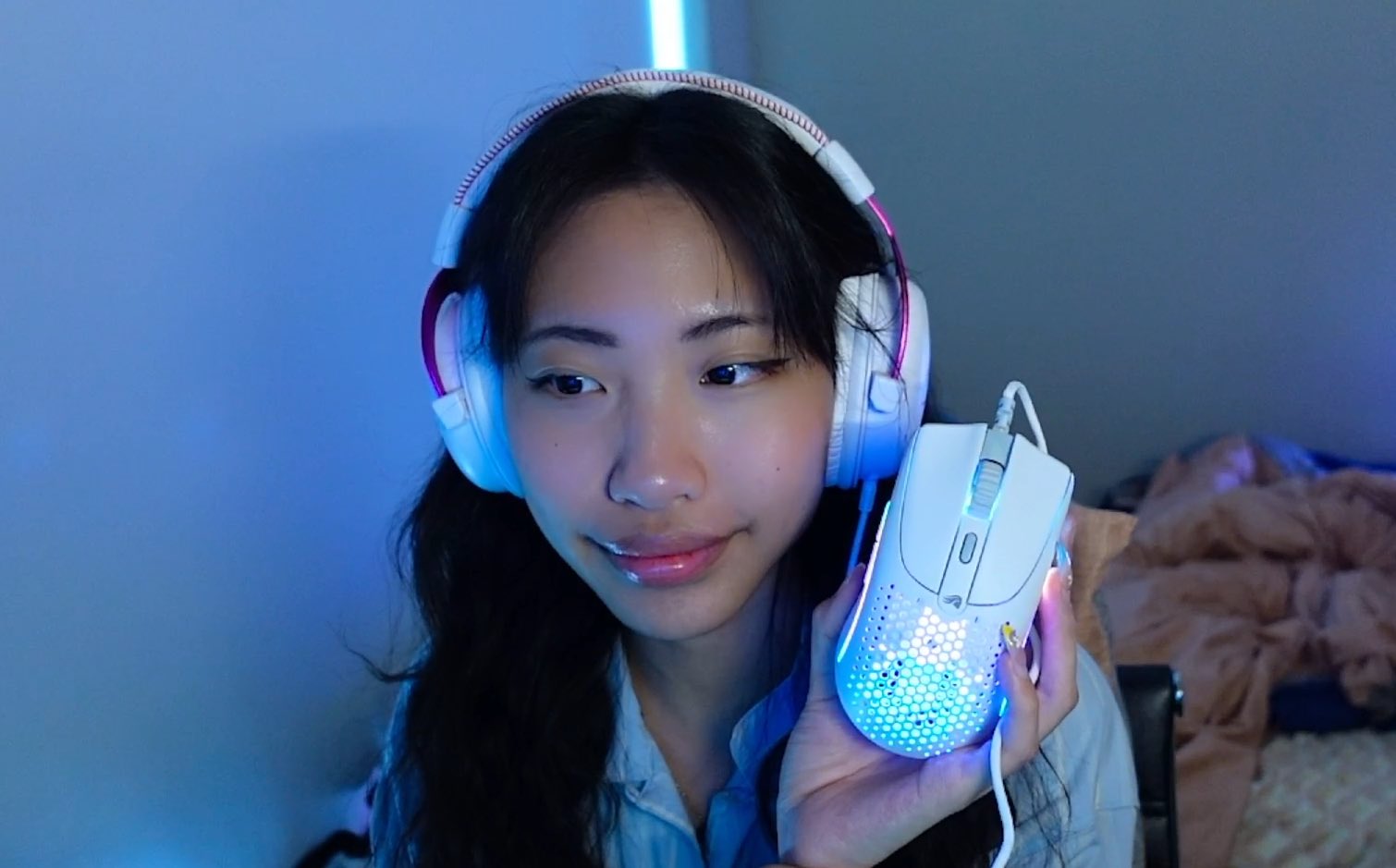 GHOST Cece on Twitter: "I wanted to try a mouse lighter than the super light (63g) so @Glorious ...