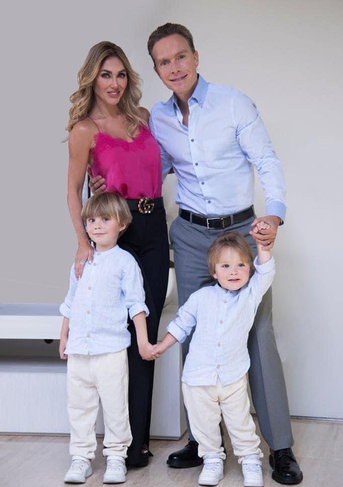 Anahi Y Manuel Velasco