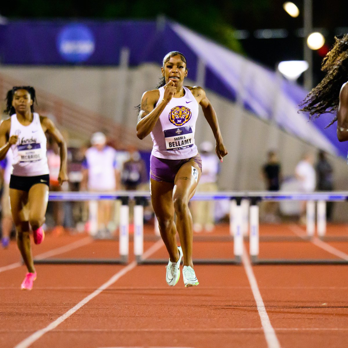 LSU Track & Field on Twitter: "𝐖𝐨𝐦𝐞𝐧'𝐬 𝟒𝟎𝟎𝐦𝐇 𝐒𝐞𝐦𝐢𝐟𝐢𝐧𝐚𝐥𝐬 @niabellamyy is heading to her first ...