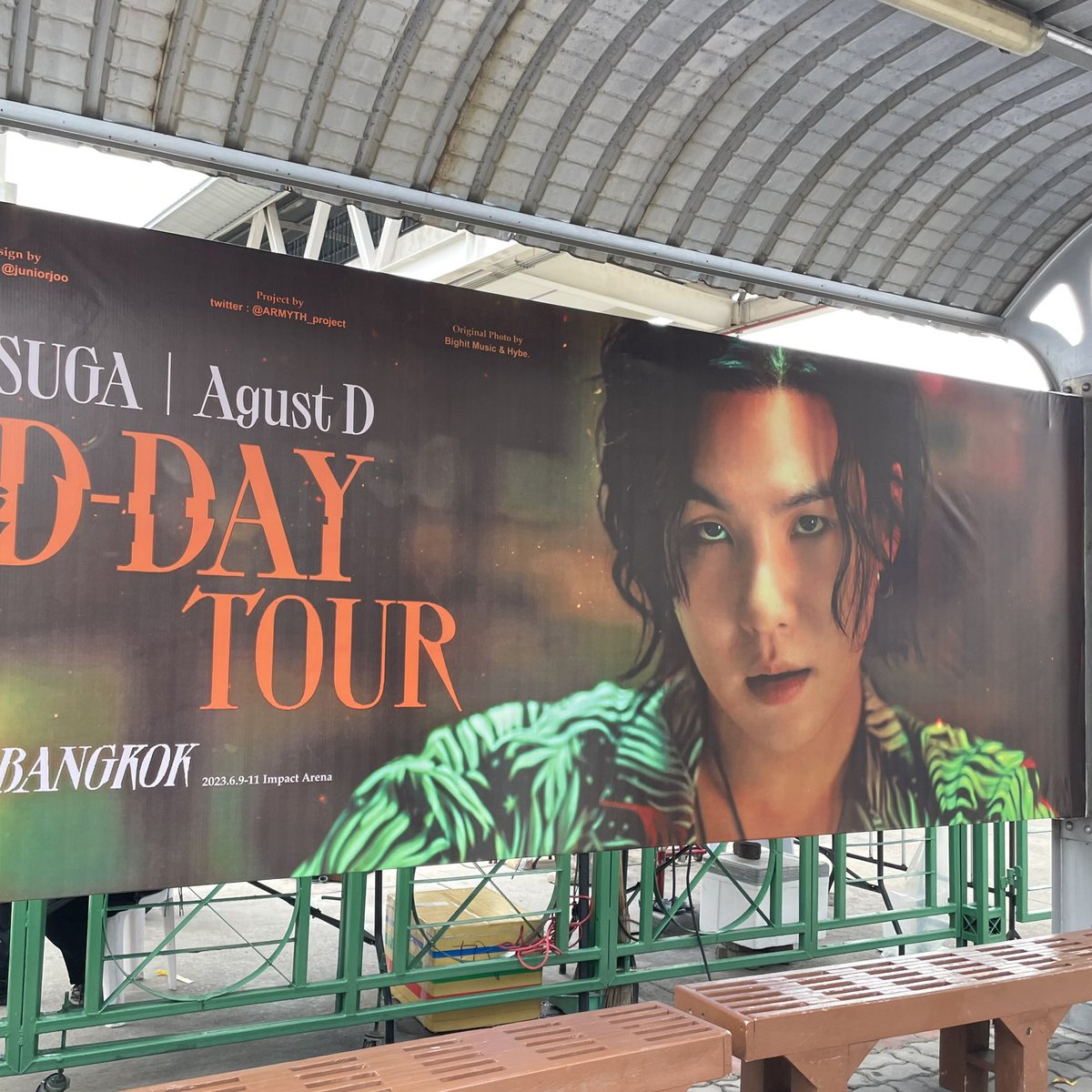 랩으로홍콩을보내는애옹 on Twitter: "DAY 1 😼🥢🔥 #SUGA_AgustD_TOUR_in_Bangkok"