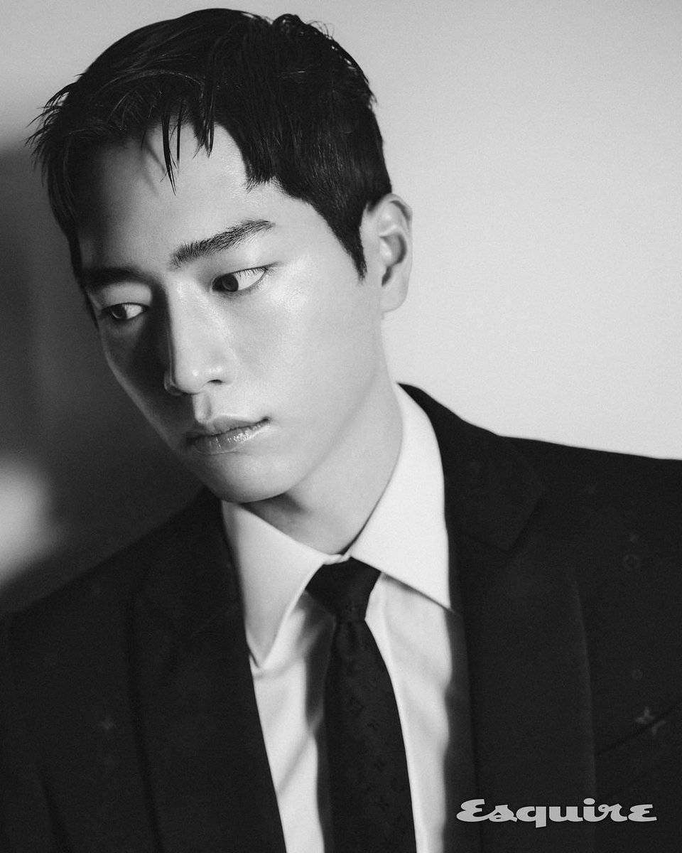 K-Drama Menfess on Twitter: "•kdm• photoshoot terbaru seo kangjun untuk majalah esquire korea e ...
