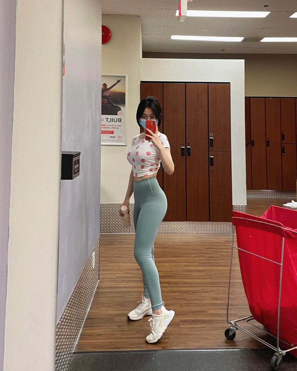 程女士chengyoooo（主页置顶） on Twitter: "程女士1v3 海外视频 程yooooo -全集 #552"