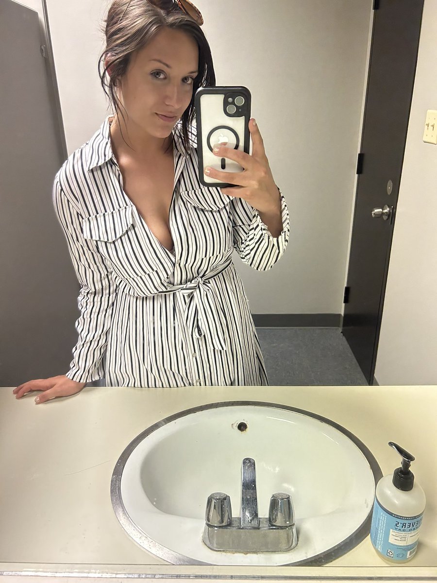 Houstonhotwife On Twitter Its Fan Fuck Friday ππ¦π€€ Whos Gunna Be