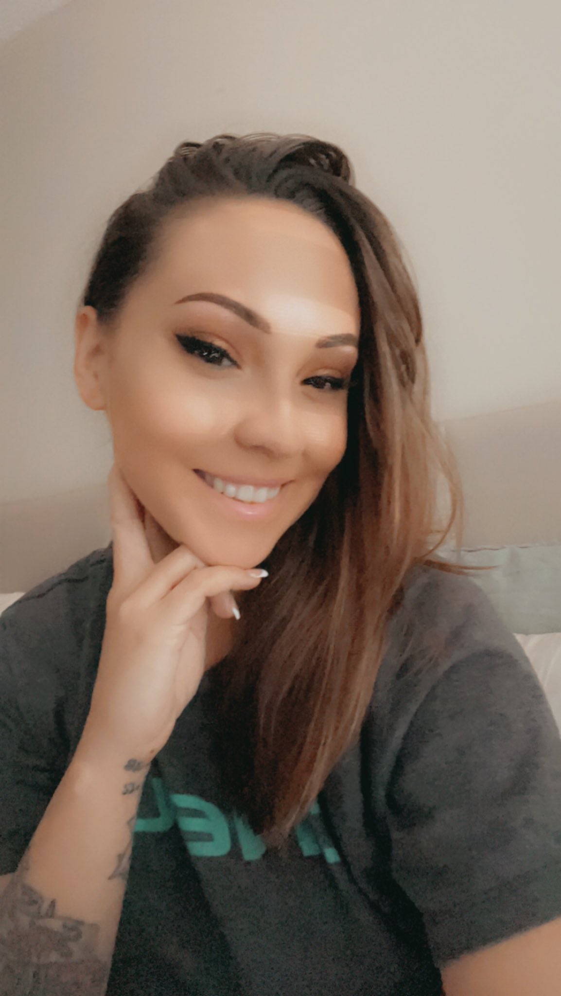 Tw Pornstars Sasha Foxxx Twitter Its Moving Day 🤘😝 🥳 11 57 Am 9