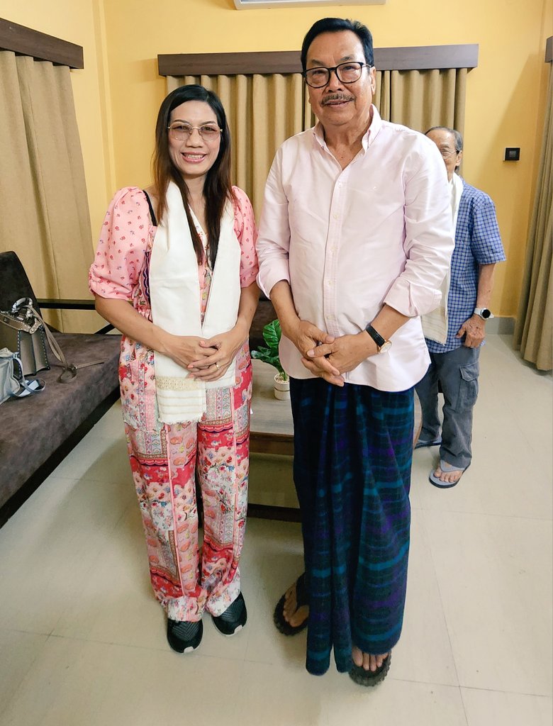 Chowna Mein on Twitter: "Had the pleasure of receiving esteemed scholars at the Golden Pagoda ...