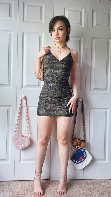 TW Pornstars - Jade Valentine ️‍🔥 LA 6•15-30. Pictures and videos from Twitter.