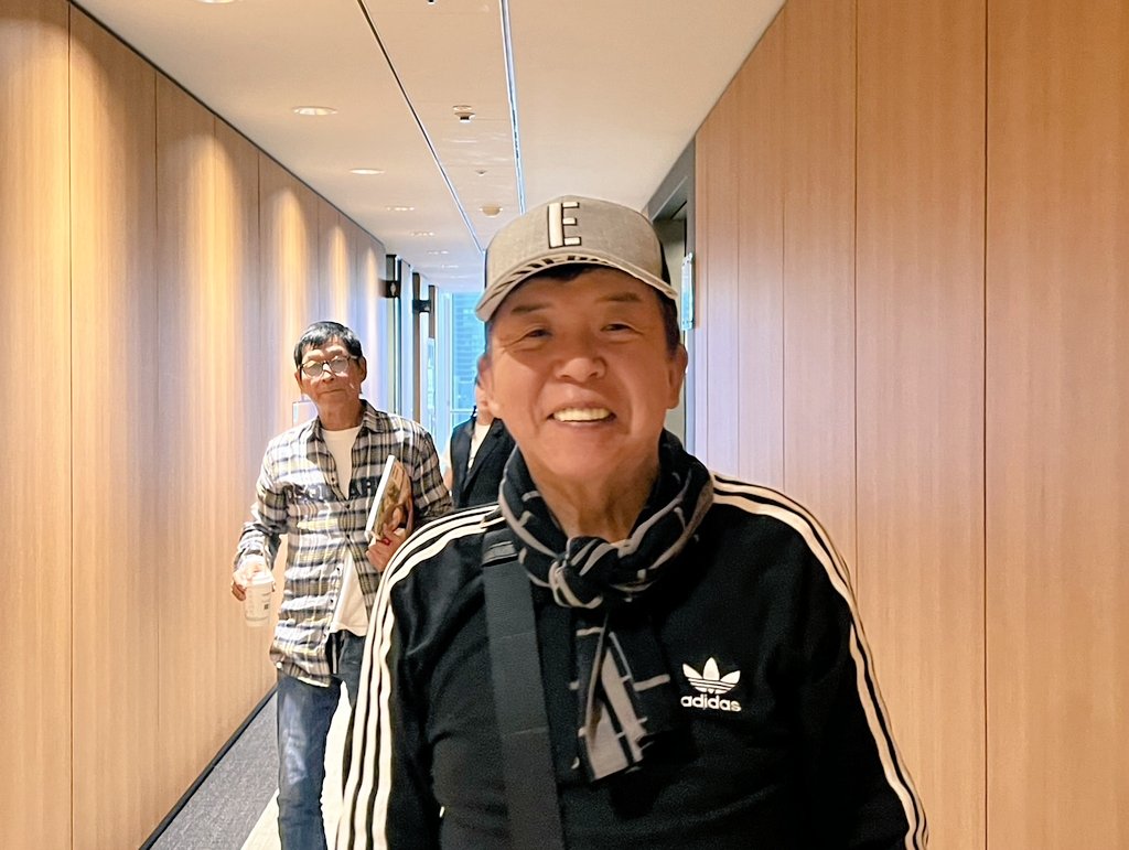 もとにいさん。 On Twitter Rt Yandostaff 【番組告知】梅雨どきのさんまは? 野球愛は本物の牧野が9冊目写真集をひっさげ登場!何にでも一生懸命な姿にさんまも