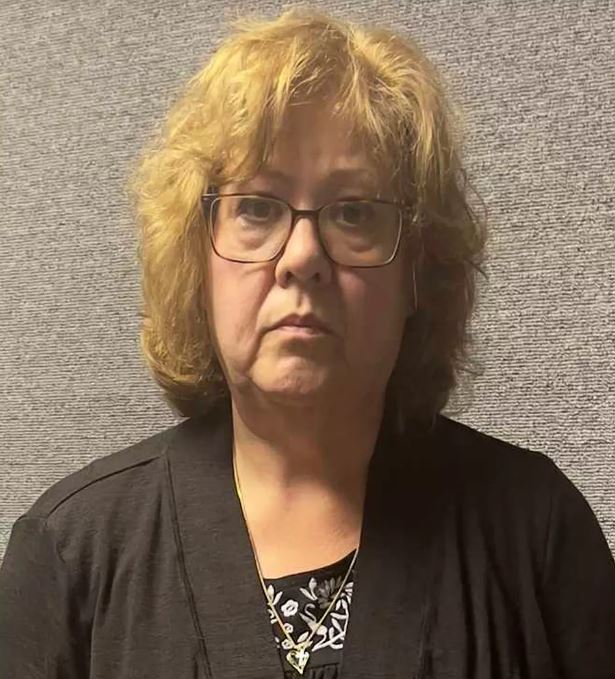 Cweb On Twitter Florida Woman Susan Louise Lorincz Charged With