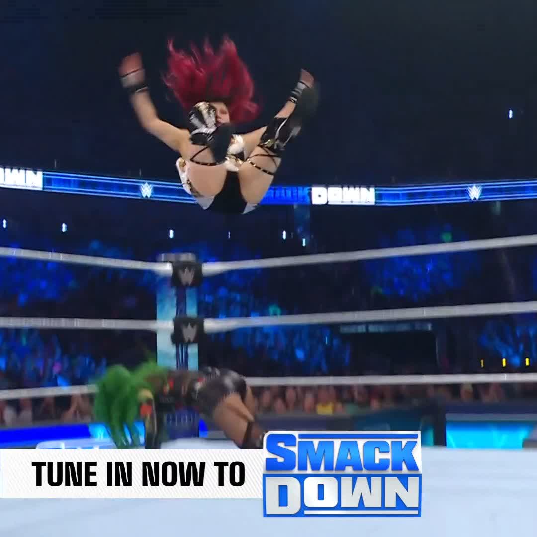 WWE on Twitter: WWE on Twitter: