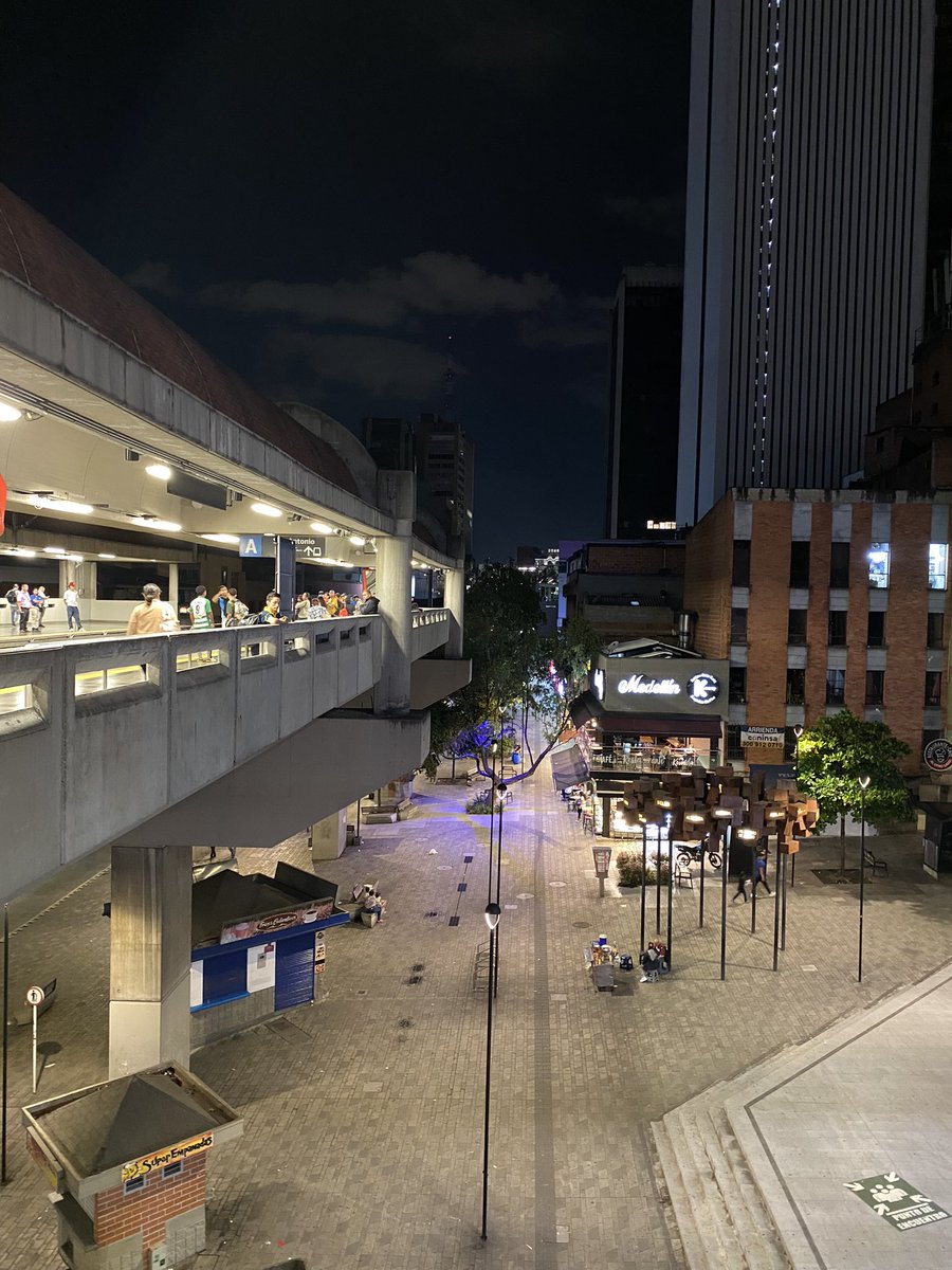 Metro de Medellín 💚 #TuHistoriaNosMueve on Twitter: Metro de Medellín 💚 #TuHistoriaNosMueve on Twitter: