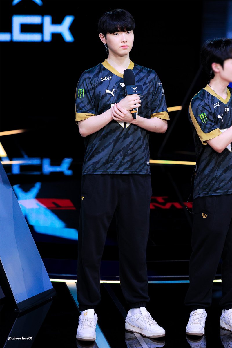 칠⁷ on Twitter: "RT @chovchov01: 230609 GEN vs KT #쵸비 #CHOVY #정지훈 #젠지 #GenG #GenGWIN"