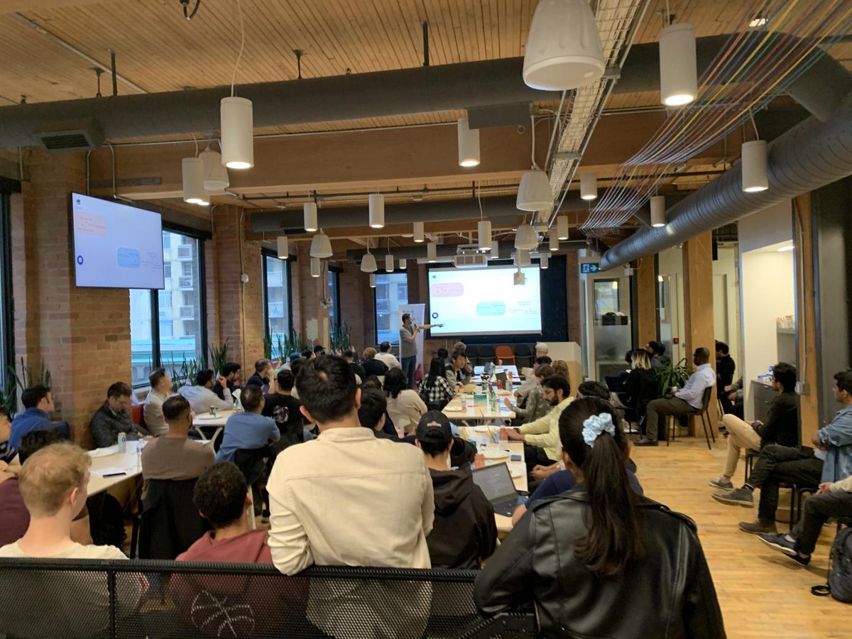 Francis Szakacs on Twitter: "🚀 Thrilled to kick off our first #LangChain Toronto meetup this ...