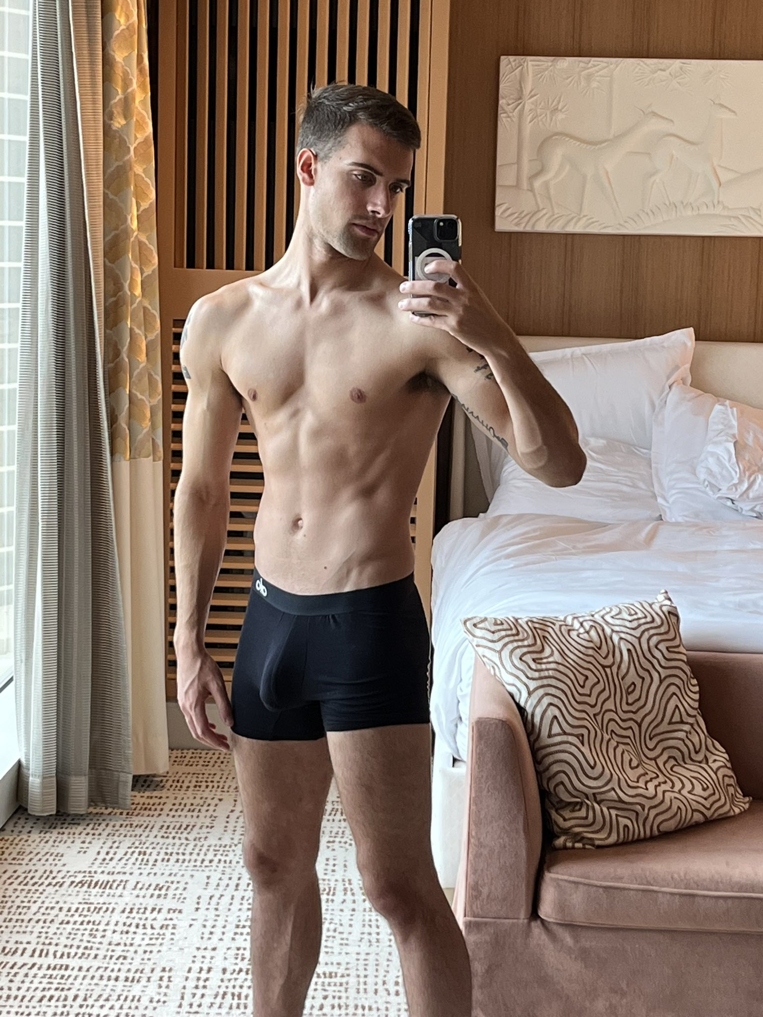 Jason Pierce β οΈ 8k π Onlyfans 85 Off π€π½ On Twitter Guess What