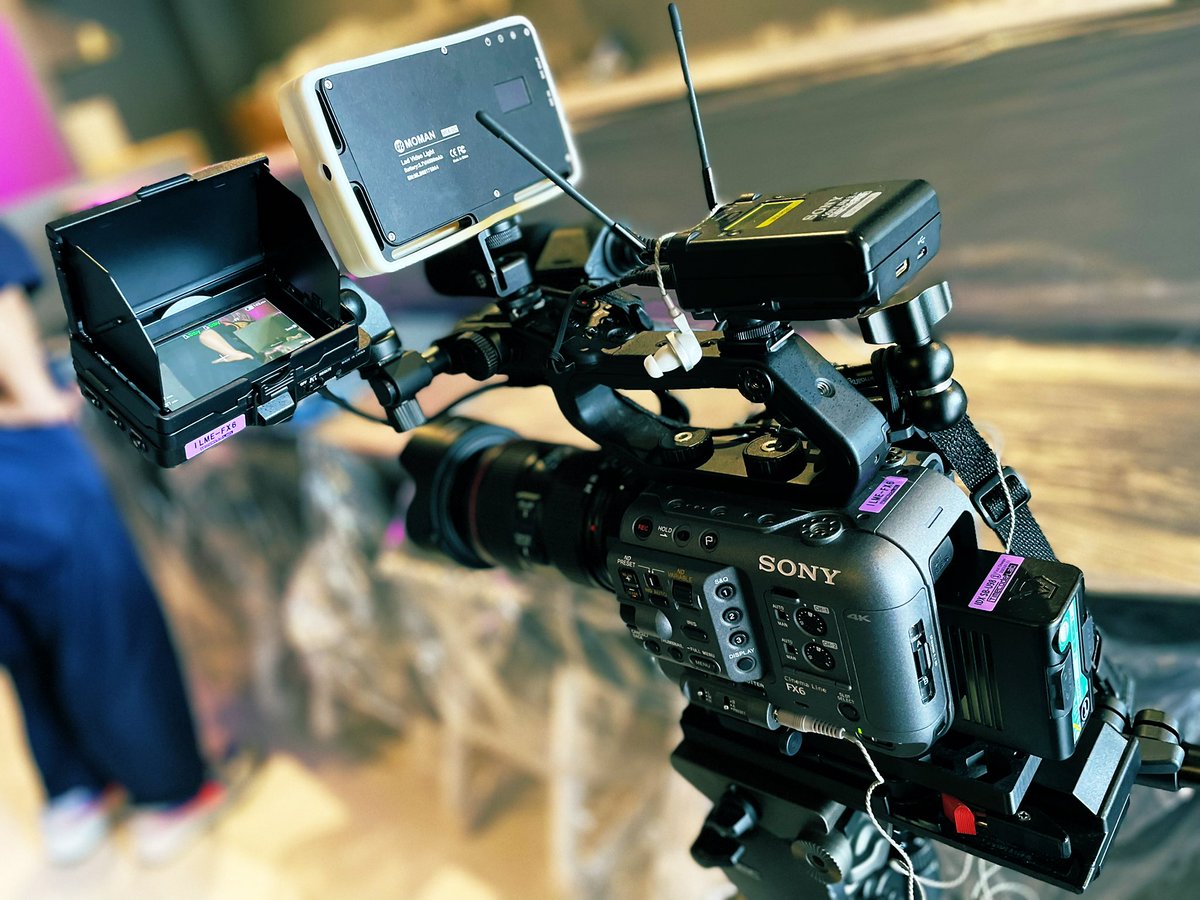 timecode-lab./タイムコード・ラボ on Twitter: "本日は地上波番組のロケ。 ミラーレス一眼カメラ指定でしたので SONY FX6 にて撮影。 人物密着型の取材なので ...