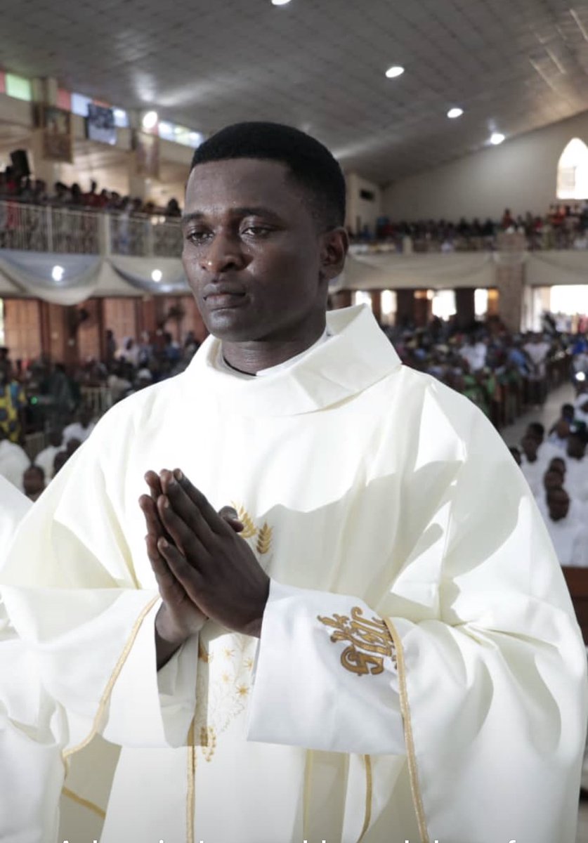 Anne-Marie Serres on Twitter: "RT @__Verlaine__: Charles Onomhoale Ikechi, prêtre catholique de ...