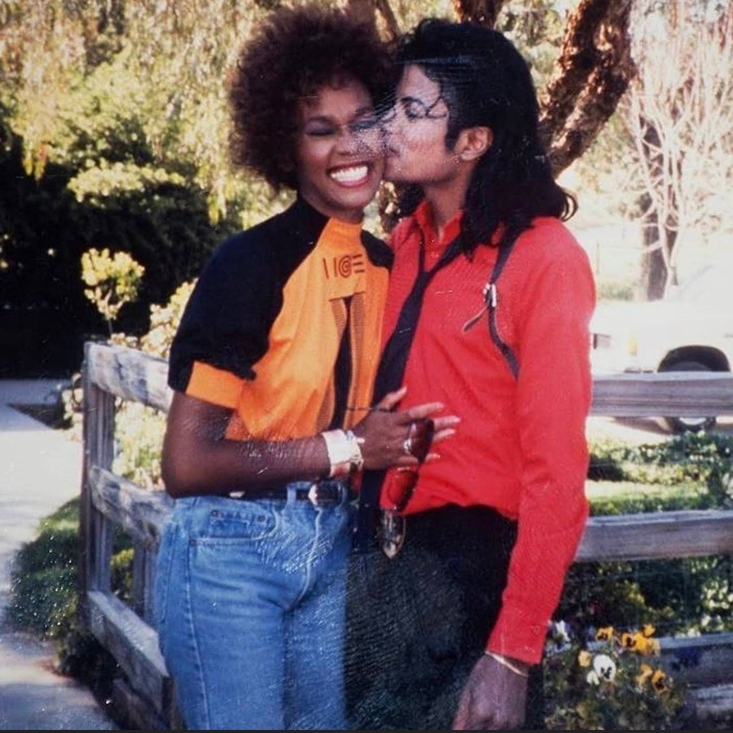 Michael Jackson Kiss Lisa Marie's Marriage To Michael Jackson And THAT
