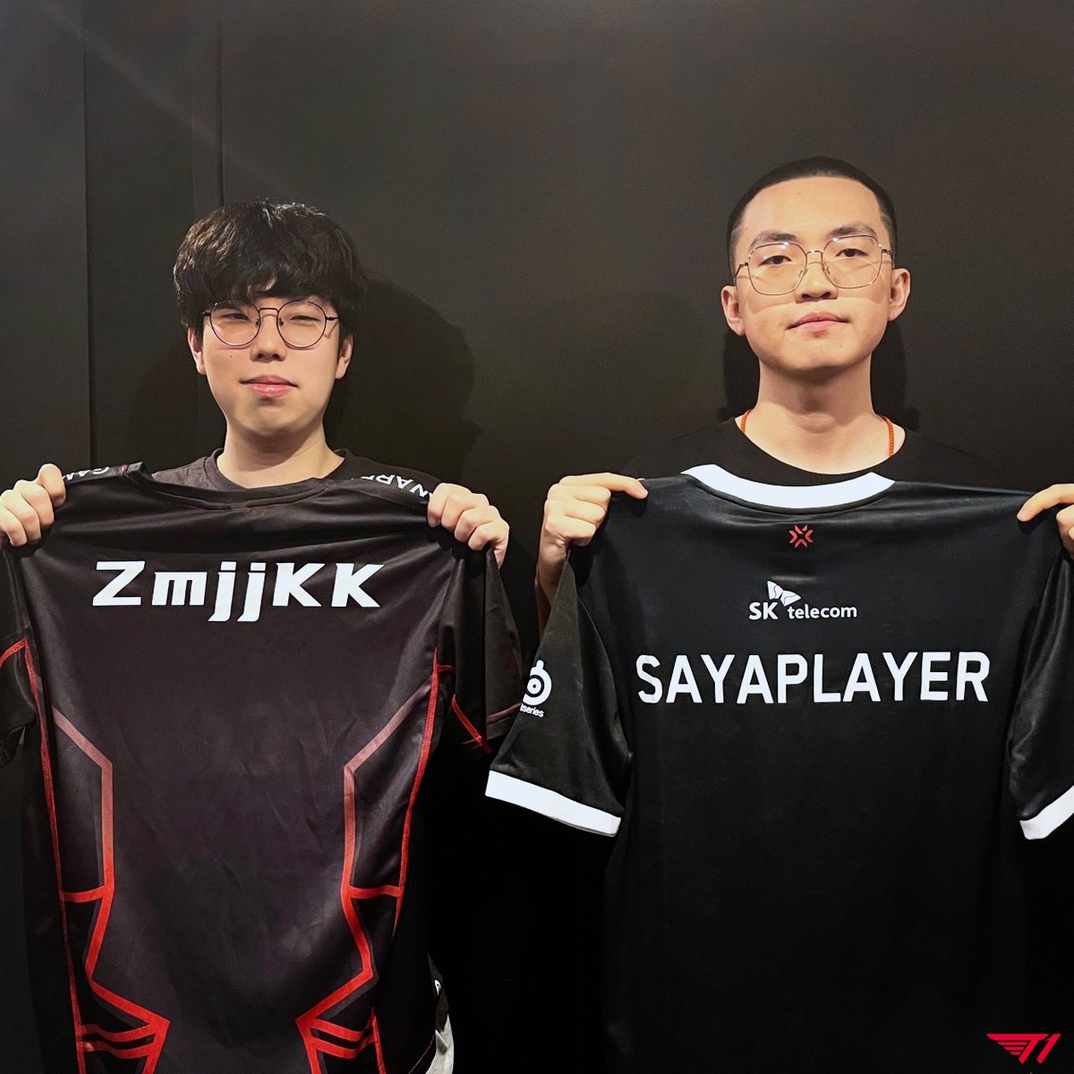 T1 on Twitter: "T1 x @EDG_Edward at Masters Tokyo 2023 : @OfficialXETA & @EDGCHICHOO ...