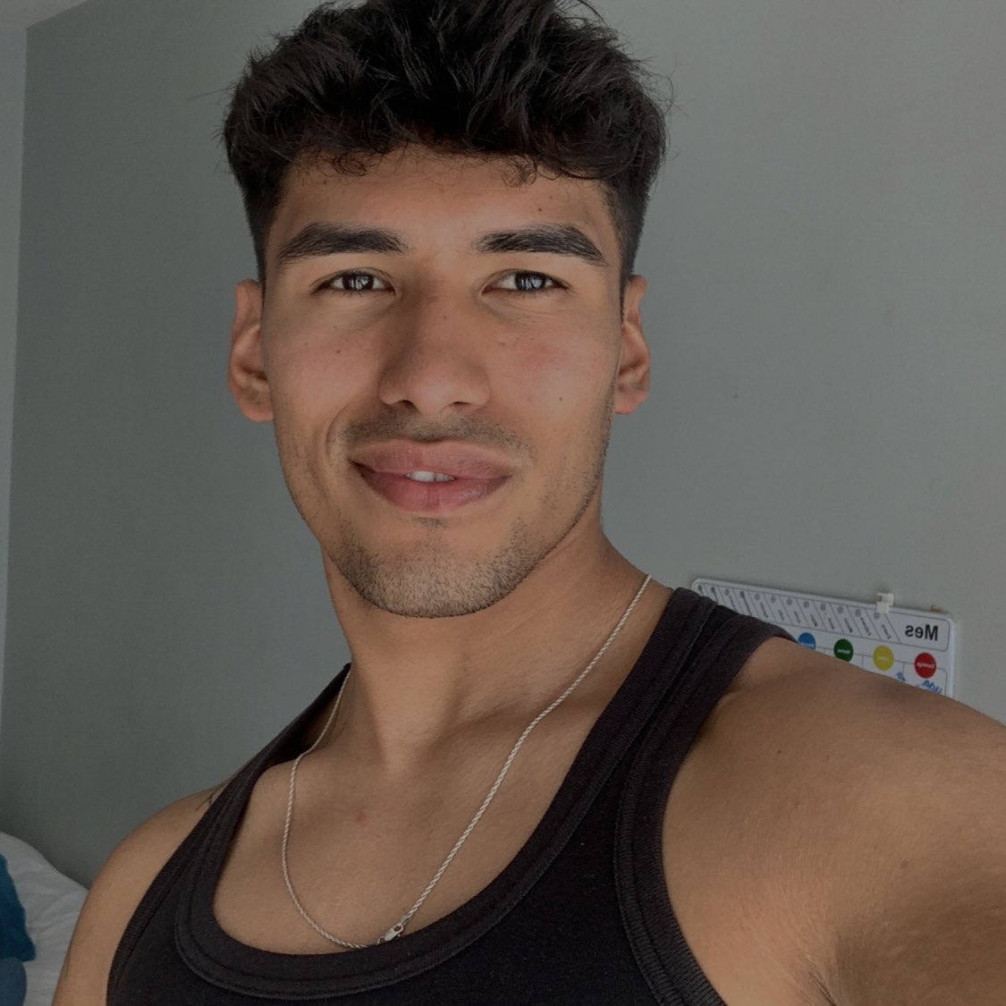 LEO boy on Twitter: "Aún no me siguen en Instagram https://instagram.com/_bastianrojass?igshid ...