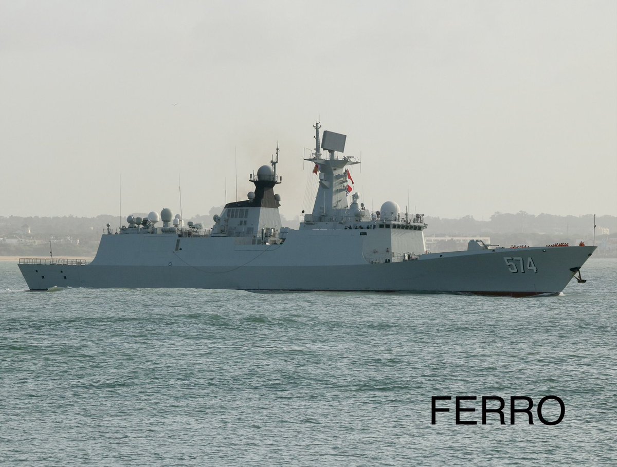 卤印良品 on Twitter: "⭕️ 中国海军新锐驱护编队（052D型驱逐舰162号南宁舰、054A型护卫舰574号三亚舰、887号微山湖号综合补给舰）在西班牙加的斯港口的图像。 📷图源见 ...