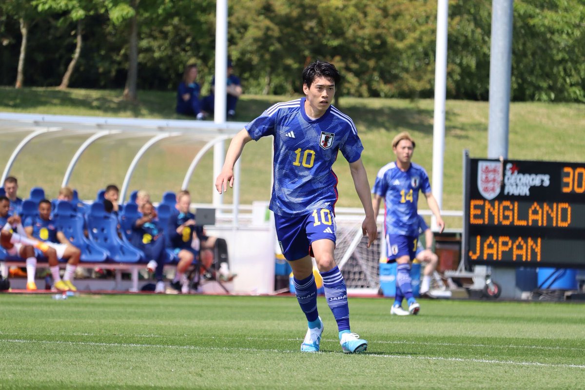 𝙈𝙞𝙠𝙖🧋⸜(*ˊᗜˋ*)⸝♡ on Twitter: "RT @hochi_football: #U22日本代表 イングランドに2-0と勝利。得点者は MF山本理仁、MF松村優太。 (写真は ...