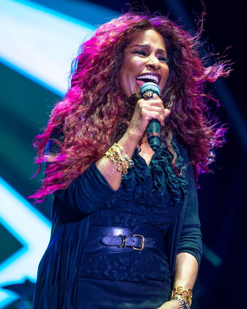 dontlaughgavin on Twitter: "Chaka is really out here looking like THIS at 70 years old! 😭 She is ...