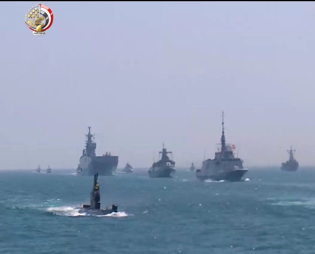 Egyptian Navy demonstrates its capabilities off Alexandria coast On ...