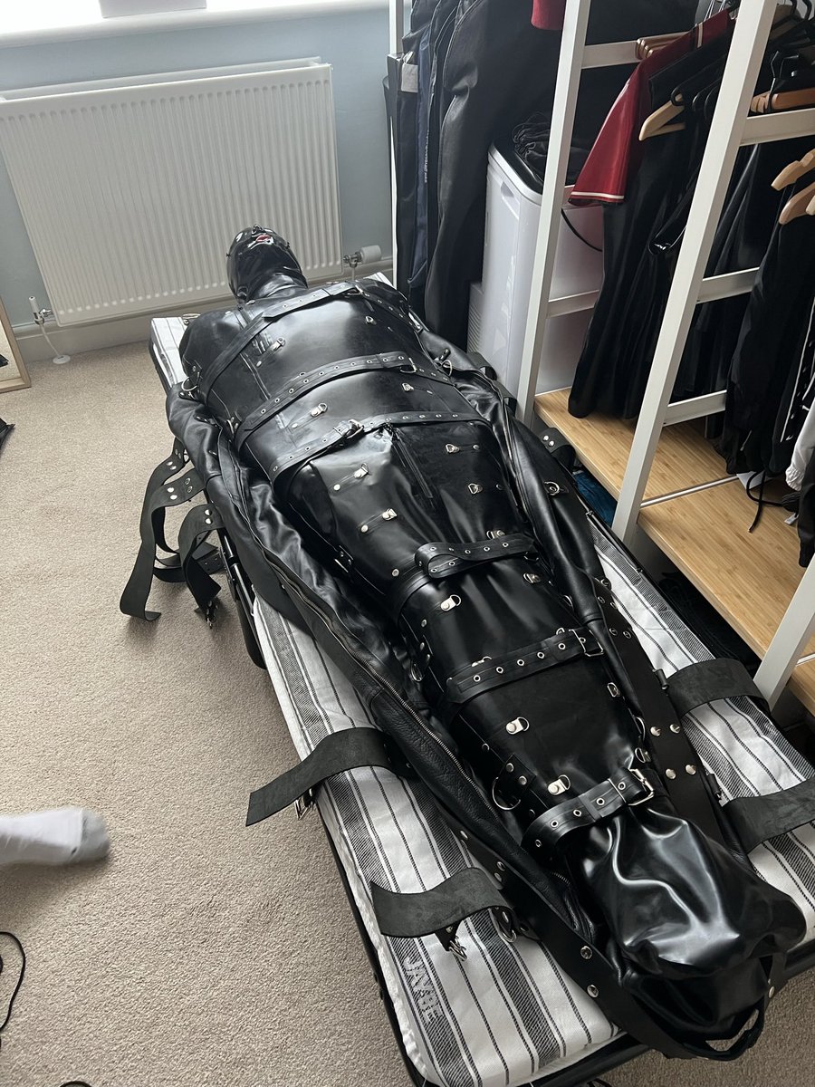 Item_87uk 🔜 Folsom 2023 on Twitter: "Step 1 - Full suit, plug, chastity, mitts & base hood. Step ...