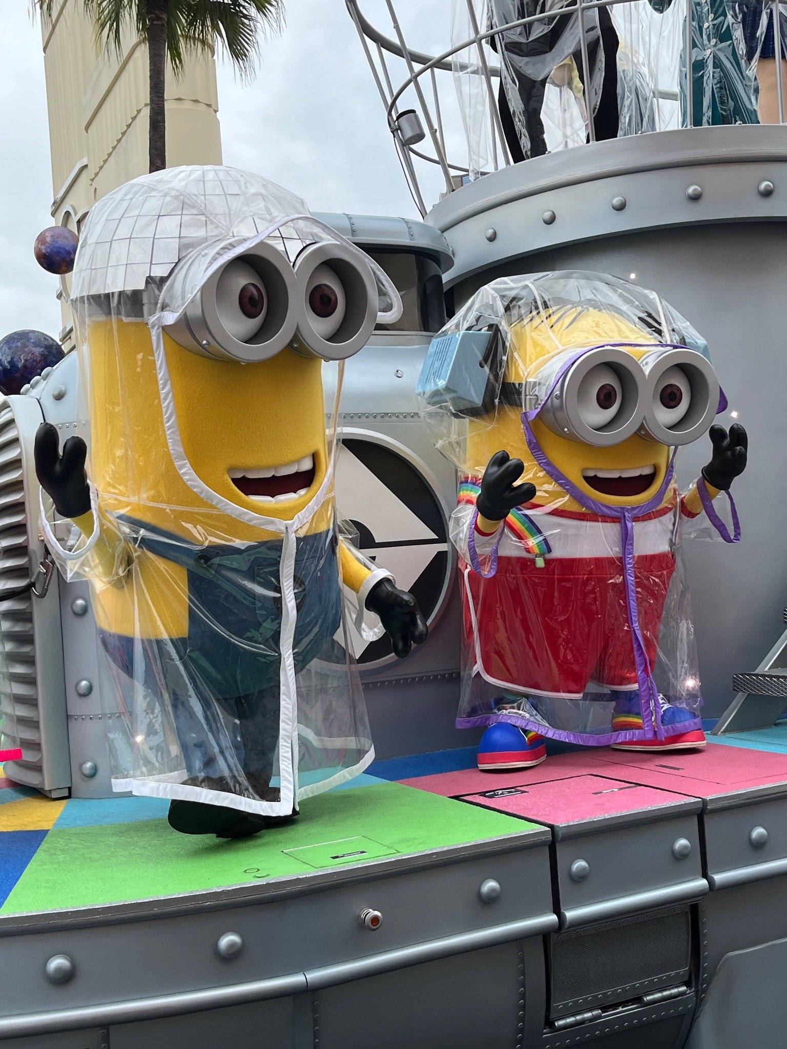 Yuu on Twitter: "NOLIMIT！パレード ☂️バージョン #USJ #USJファン #NOLIMITパレード https://t.co/fzILluMcaf" / Twitter