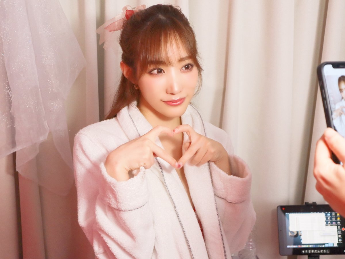 エスワン【公式】 on Twitter: "RT @S1_No1_Style: 👑 #S1キャンペーン2023 オフショット公開📷💕 #小宵こなん ちゃんの 撮影現場での様子を覗いちゃおう👀 ...