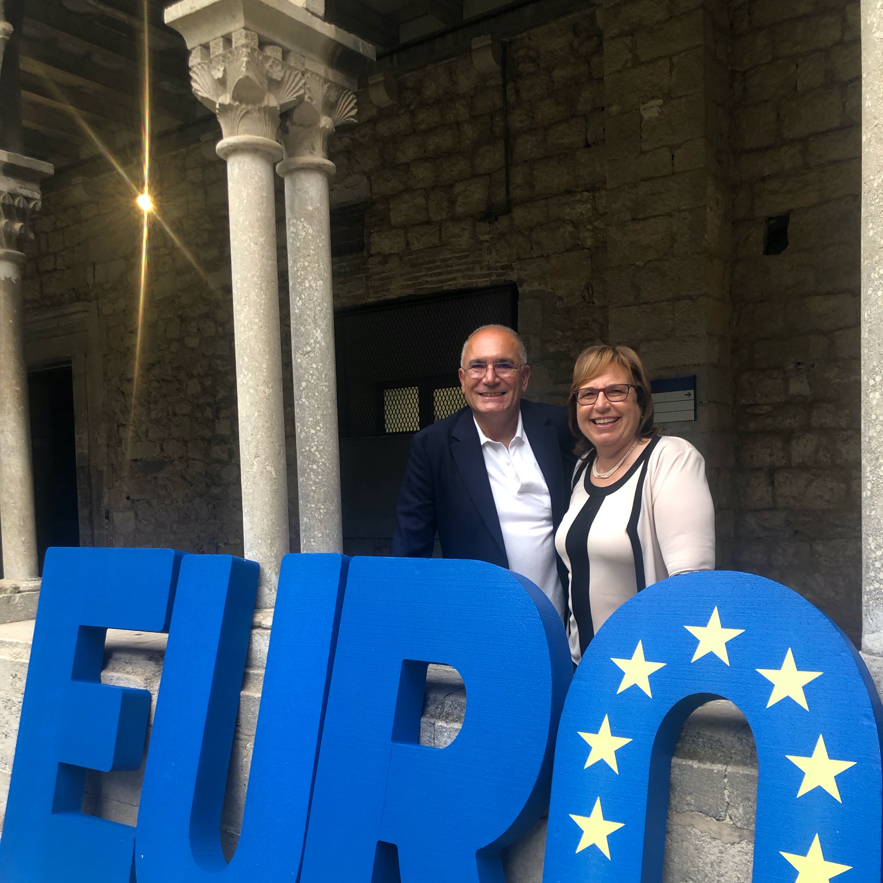 Comissió Europea 🇪🇺 on Twitter: "RT @totaeuropa: 🇪🇺 10 anys d'Europe Direct Girona @EDGirona 🎙 ...