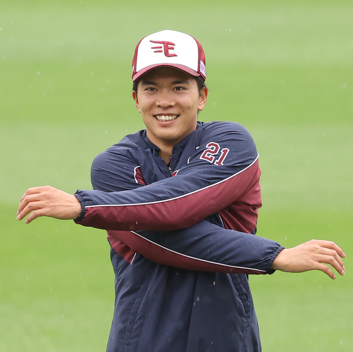 サンスポ×EAGLES on Twitter: "【楽天ｰ中日】11日、10日に今季3勝目を挙げた早川隆久投手。軽めの調整を行いました。https://sanspo.com https ...