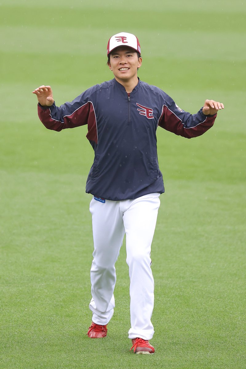 サンスポ×EAGLES on Twitter: "【楽天ｰ中日】11日、10日に今季3勝目を挙げた早川隆久投手。軽めの調整を行いました。https://sanspo.com https ...