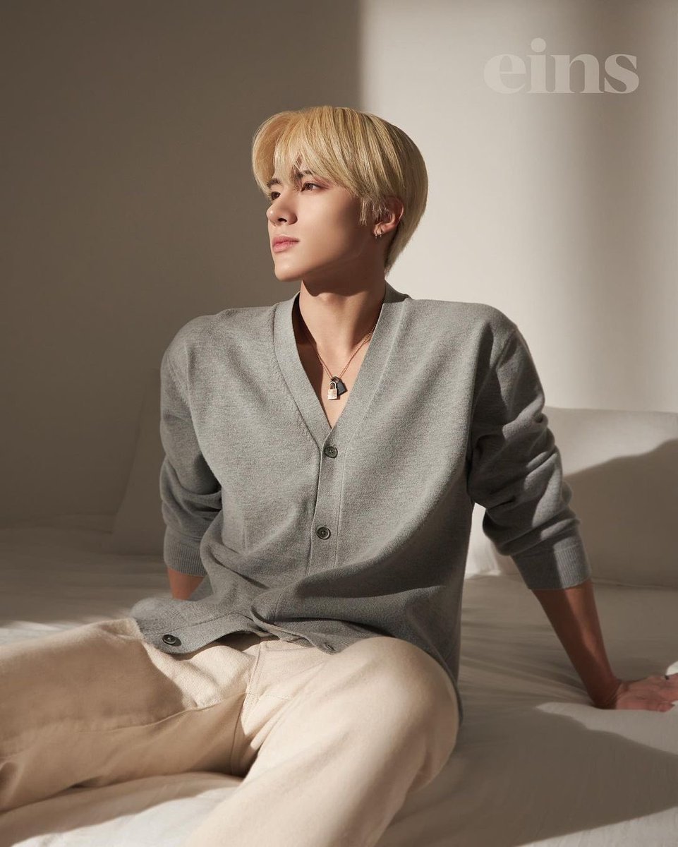 🖇📁 on Twitter: "[📸] More photos of Eric from Eins Studio