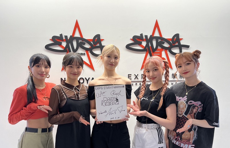 EXPG STUDIO on Twitter: "【#NAGOYA】★MOONCHILD 来校★ 先日 #MOONCHILD の5名がサプライズ来校🌙 生徒たちの思い思いの質問にたくさん応えて ...