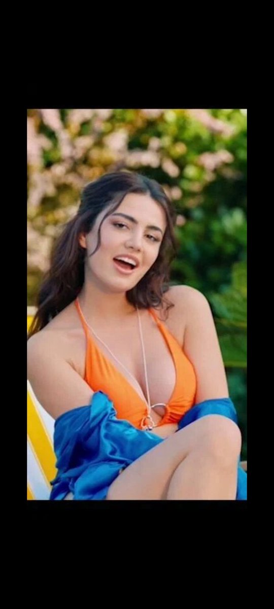 Ünlü fantezi on Twitter: "Ece Ronay harikasın sen"