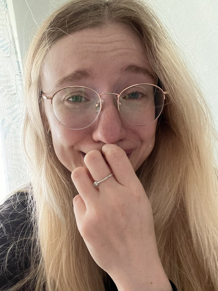 ВЗРОСЛЫЙ КОНТЕНТ On Twitter Пуша моя кошка Она остается жить со мной Боже я так рада Я очень