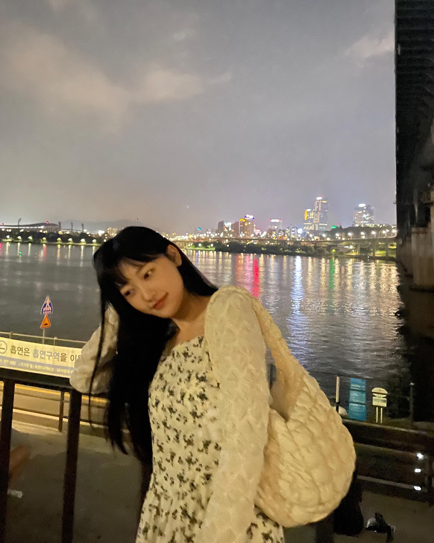 🌙 Orrery/nim on Twitter: "Kim Lip Instagram post https://t.co/l1LXe1pHa2 https://t.co/U3AzjO3dQv ...