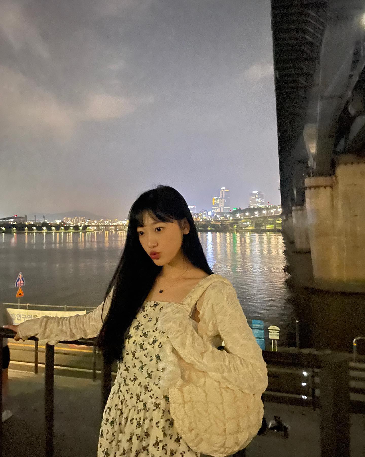 🌙 Orrery/nim on Twitter: "Kim Lip Instagram post https://t.co/l1LXe1pHa2 https://t.co/U3AzjO3dQv ...