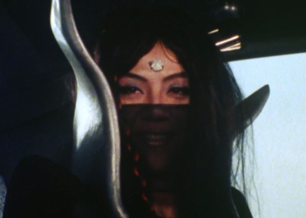 ガスキー男爵 on Twitter: "RT @AntCommand: 魔女参謀さま…。 こんなにも美しくて、チャーミング。 笑顔も魅力的な素敵なお姉さまなのに…。 なぜか…。 変装すると ...