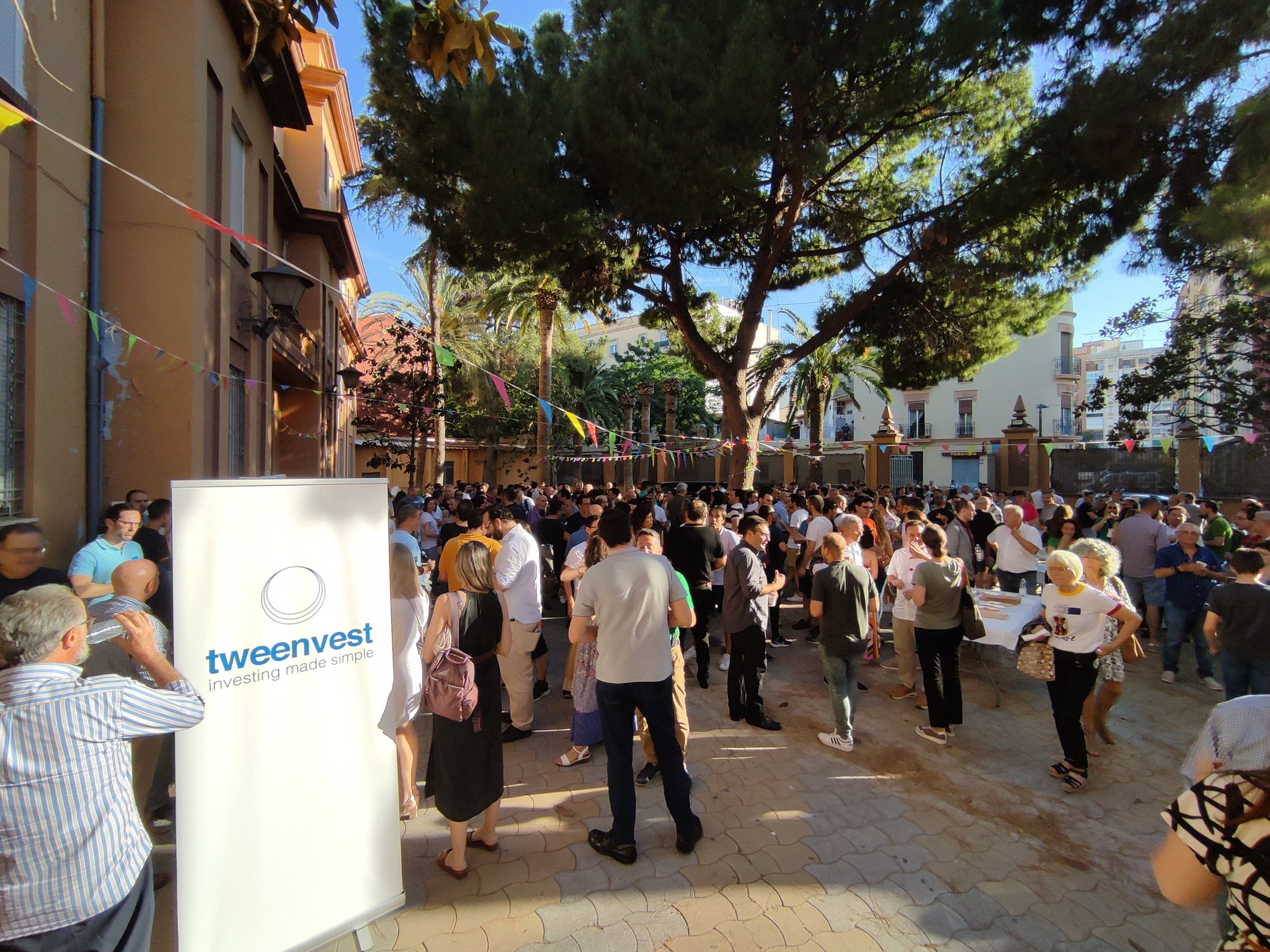 Tweenvest (@tweenvest) / Twitter