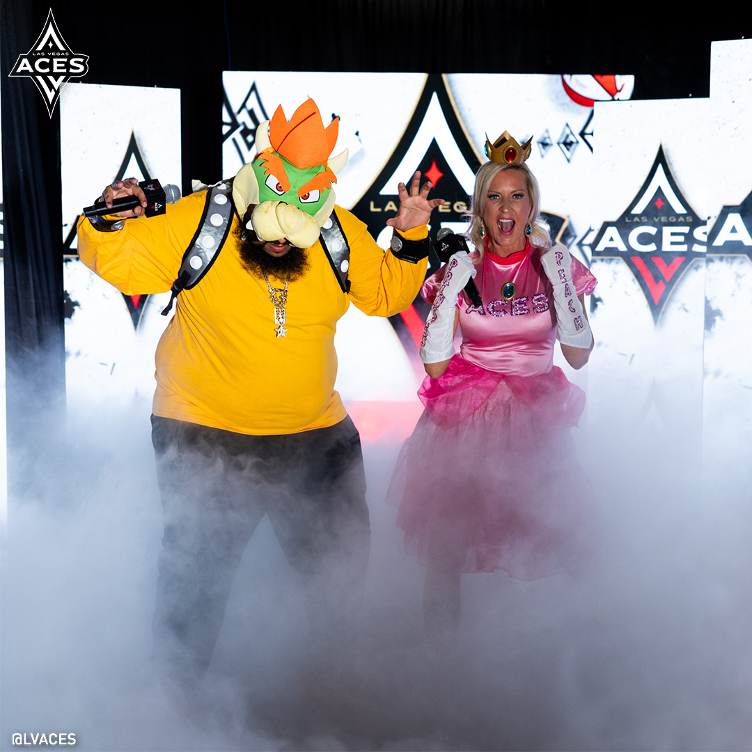 Las Vegas Aces on Twitter: "𝗜𝗧'𝗦 𝗞𝗜𝗗𝗦 𝗗𝗔𝗬 𝗔𝗧 𝗧𝗛𝗘 𝗛𝗢𝗨𝗦𝗘! 🥳🎈 A big Aces welcome to the local ...