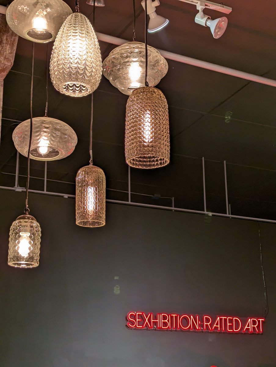 Winton Kidd 🔞 on Twitter: "They dressed the Weinberger Gallery up real nice too