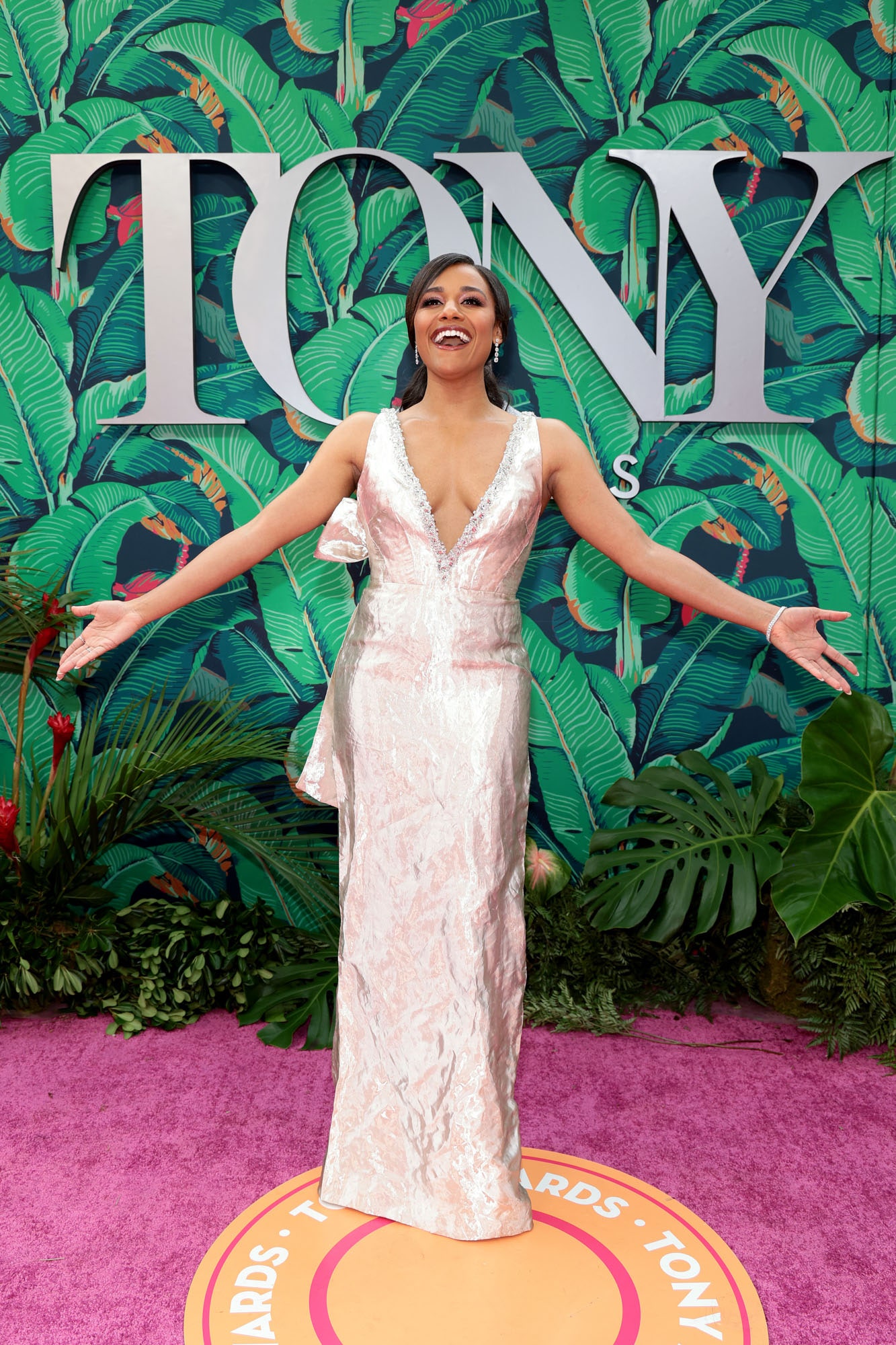VANITY FAIR on Twitter: "The 2023 #TonyAwards red carpet is officially underway, with no ...
